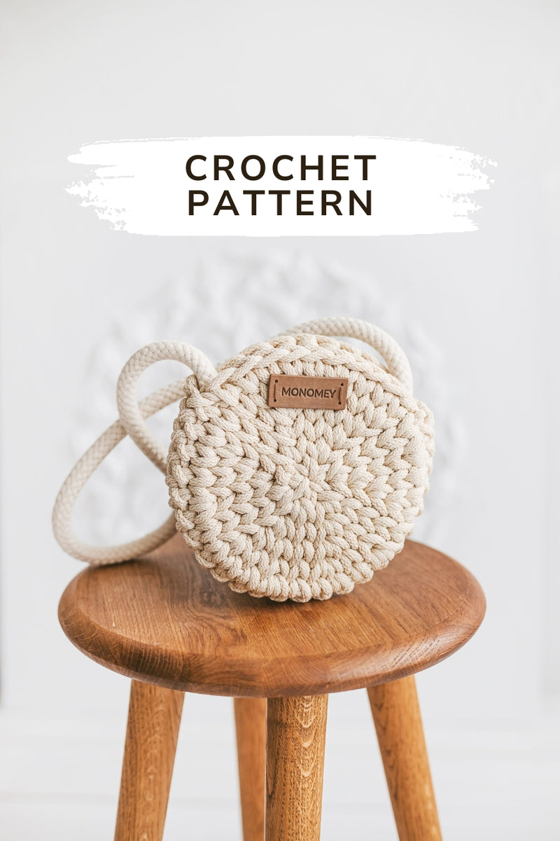 Small crochet bag pattern "Abigail dream" + video tutorial – MonoMey Studio